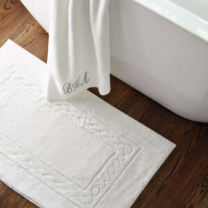11 Best Luxury Bath Rugs & Mats | Choosing Luxury